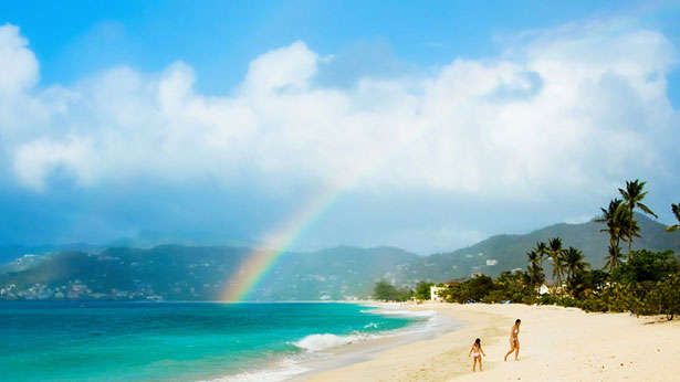 Five days discovering Grenada on a luxury yacht